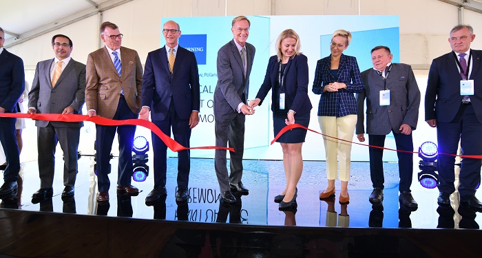 Corning Opens State-of-the-Art Optical Fibre Manufacturing Plant in Poland