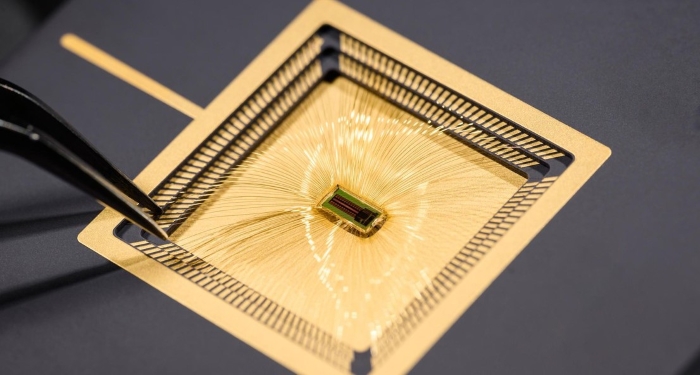 EPFL Develops Miniaturized Brain-Machine Interface for Direct Brain-to ...